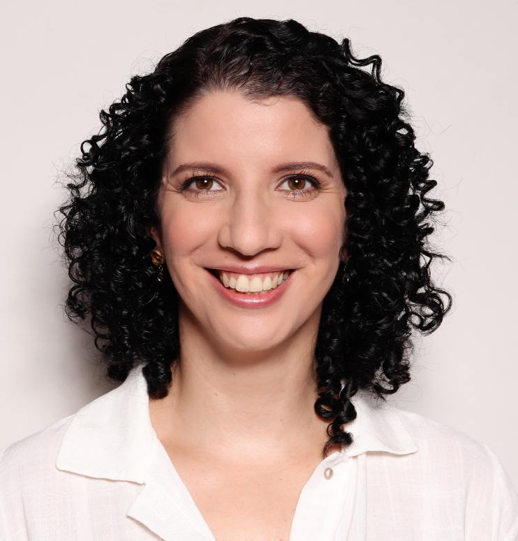 Elaine Neves, Autor em 3eus